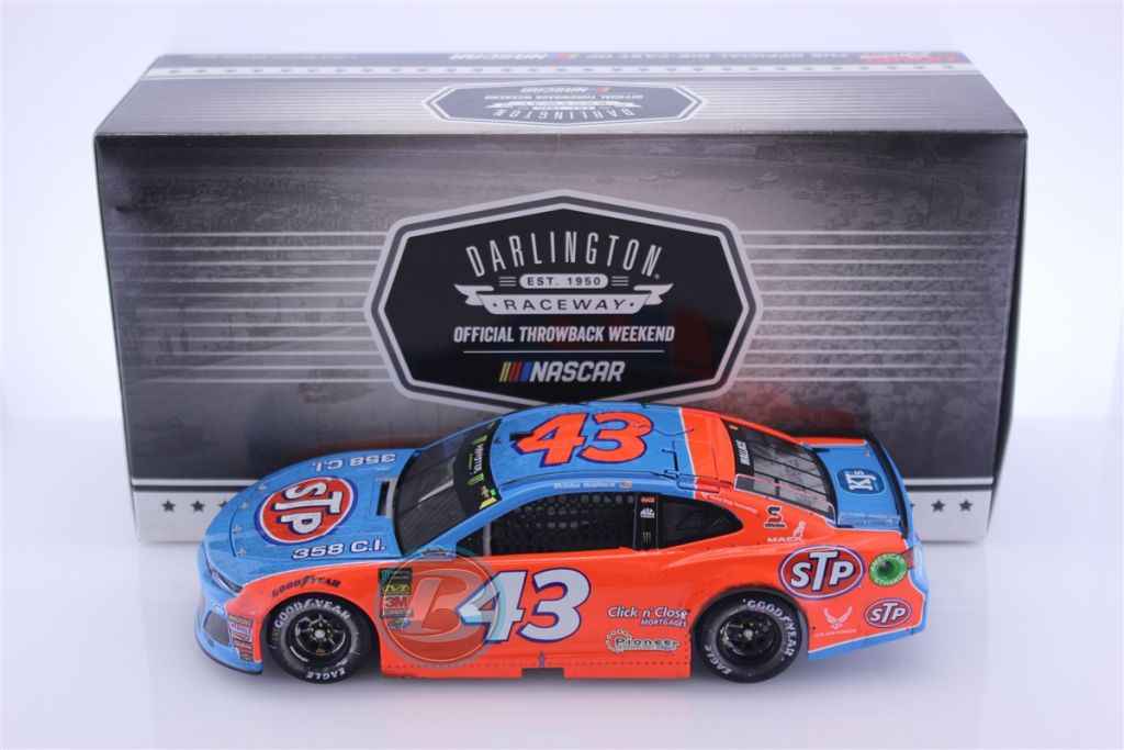Bubba Wallace 2018 STP Darlington Special Raced Version 1:24 Nascar Diecast
