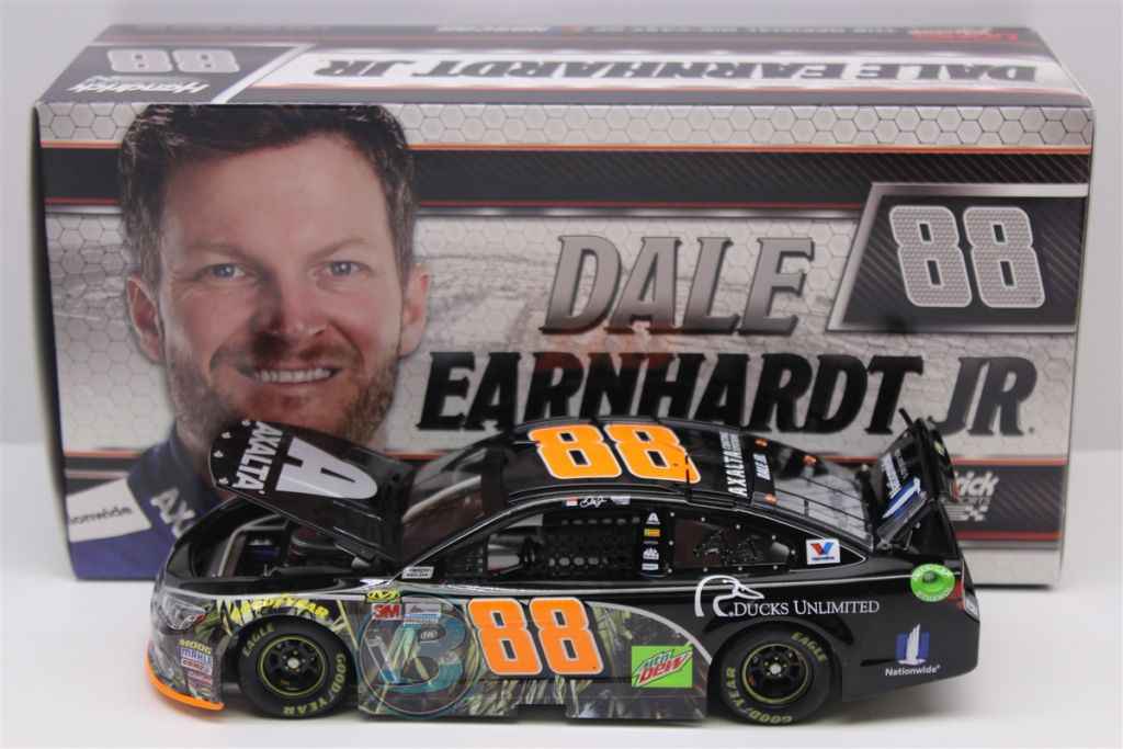 Dale Earnhardt Jr Axalta/Ducks Unlimited 1:24 SS Nascar Diecast