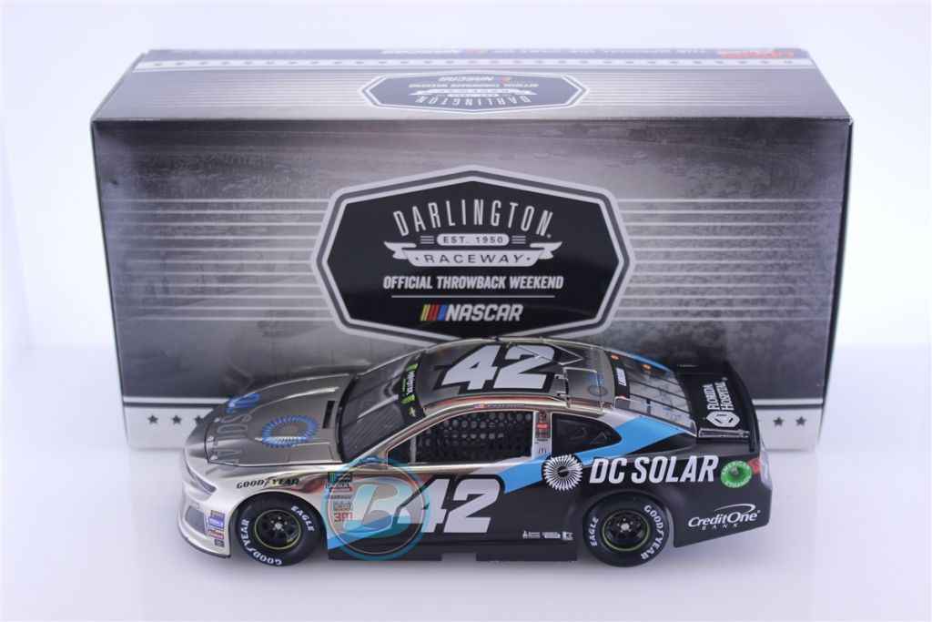 Kyle Larson 2018 DC Solar Darlington Throwback 1:24 Color Chrome Nascar ...