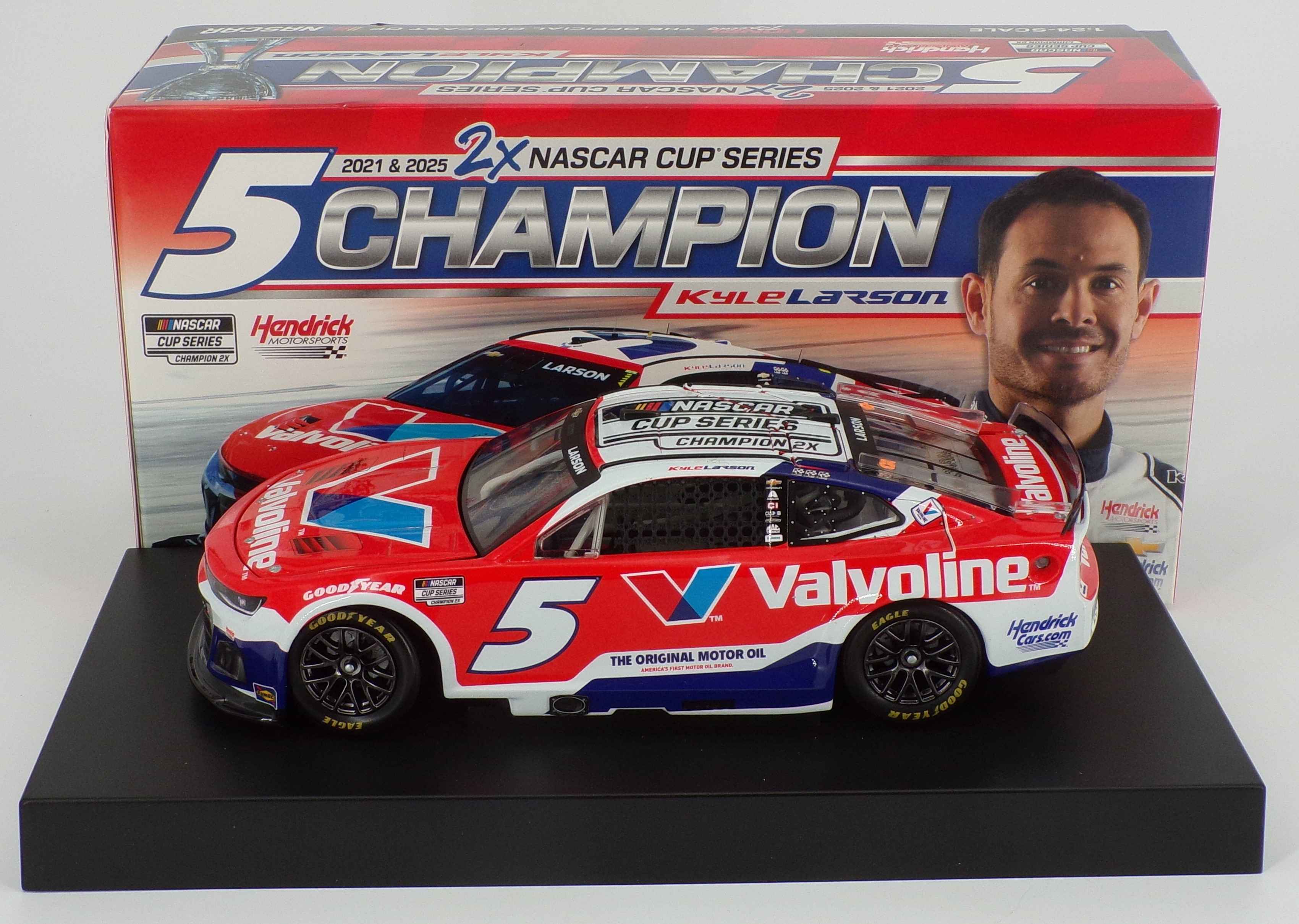 Kyle Larson 2025 Valvoline Champion 1:24 Nascar Diecast