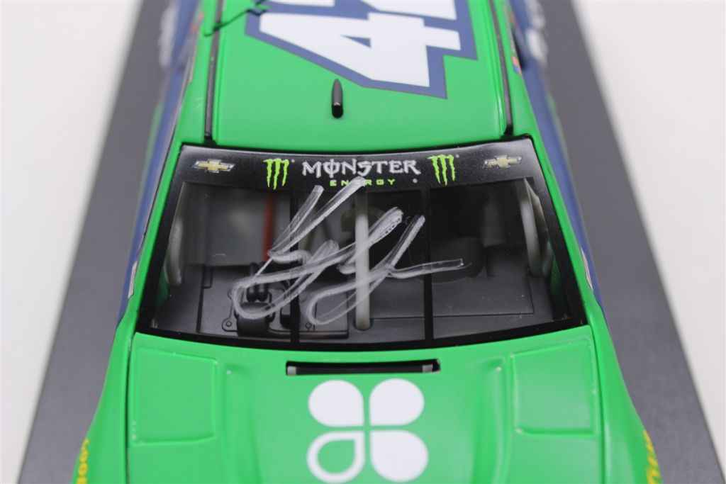 Kyle Larson Autographed 2018 Clover / First Data 1:24 Nascar Diecast