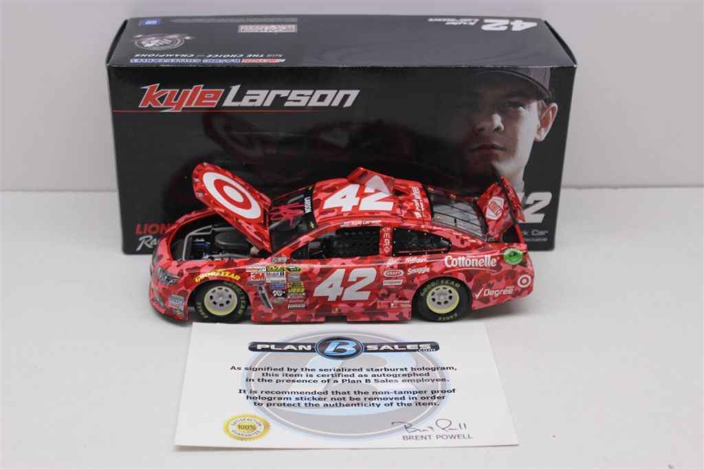 Kyle Larson 2014 Target Camo 1:24 Nascar Diecast