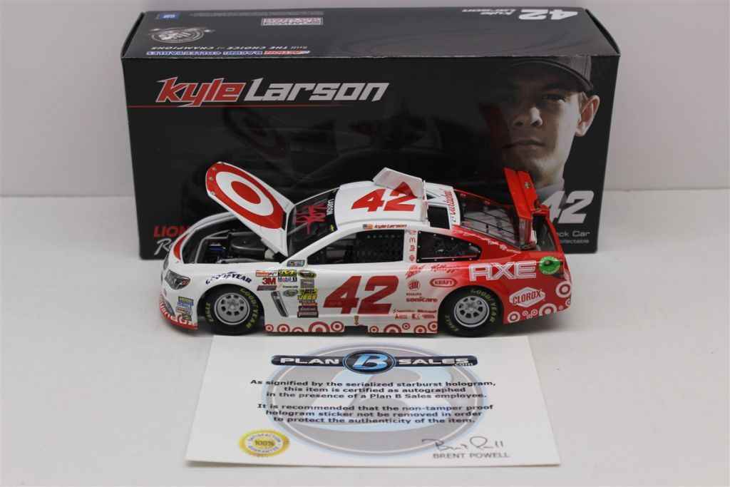 Kyle Larson 2014 Target Night 1:24 Nascar Diecast | PlaBSales.com