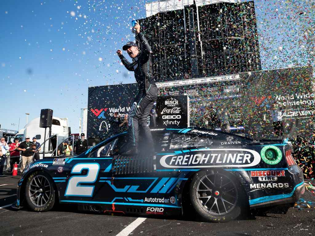 Austin Cindric 2024 Freightliner Gateway 6/2 Race Win 1:64 Nascar Diecast