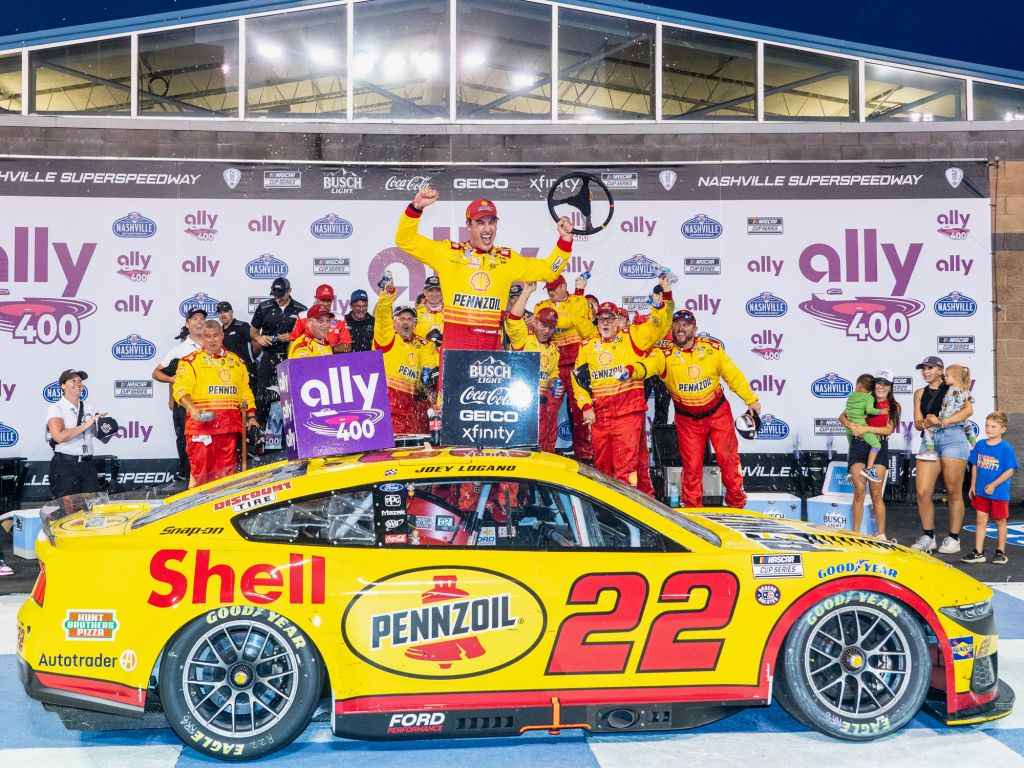 Joey Logano 2024 Shell-Pennzoil Nashville 6/30 Race Win 1:64 Nascar Diecast