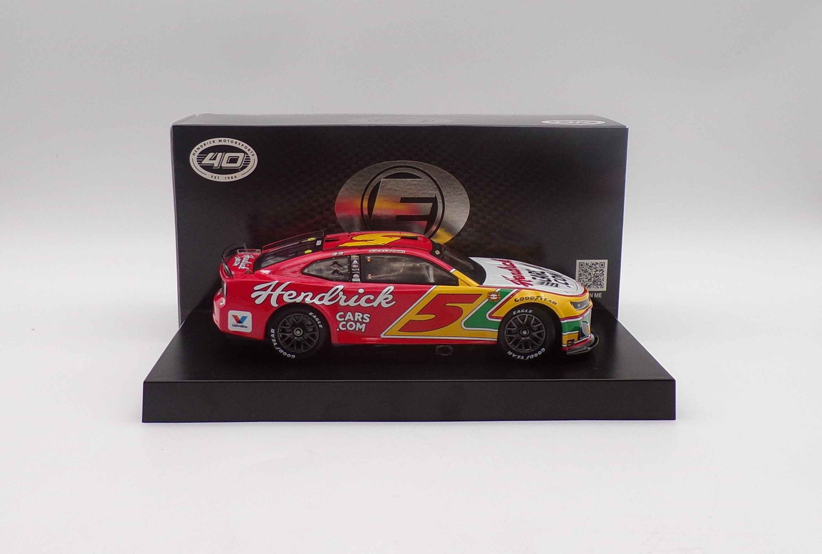 Kyle Larson 2024 Hendrickcars.com Throwback 1:24 Elite Nascar Diecast