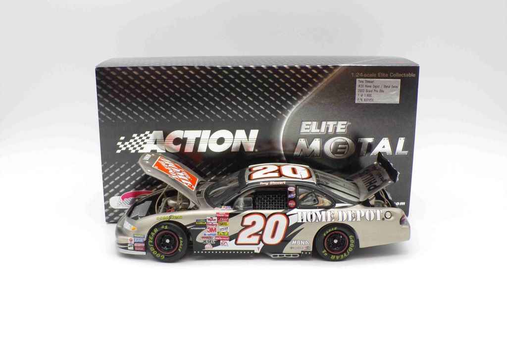 Tony Stewart 2002 Home Depot 1:24 RCCA Elite Metal Series Nascar Diecast